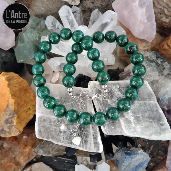 Réalisation d'un Collier en Malachite "Dark" (Foncée) du Congo Grade 2A ...